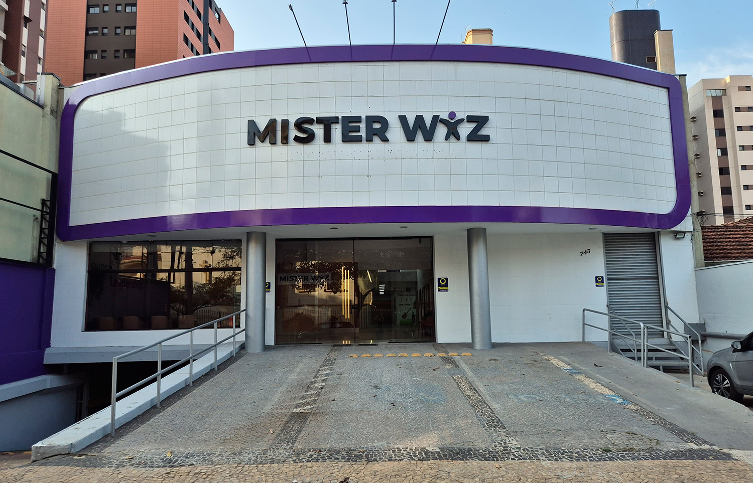 Escolas – Mister Wiz